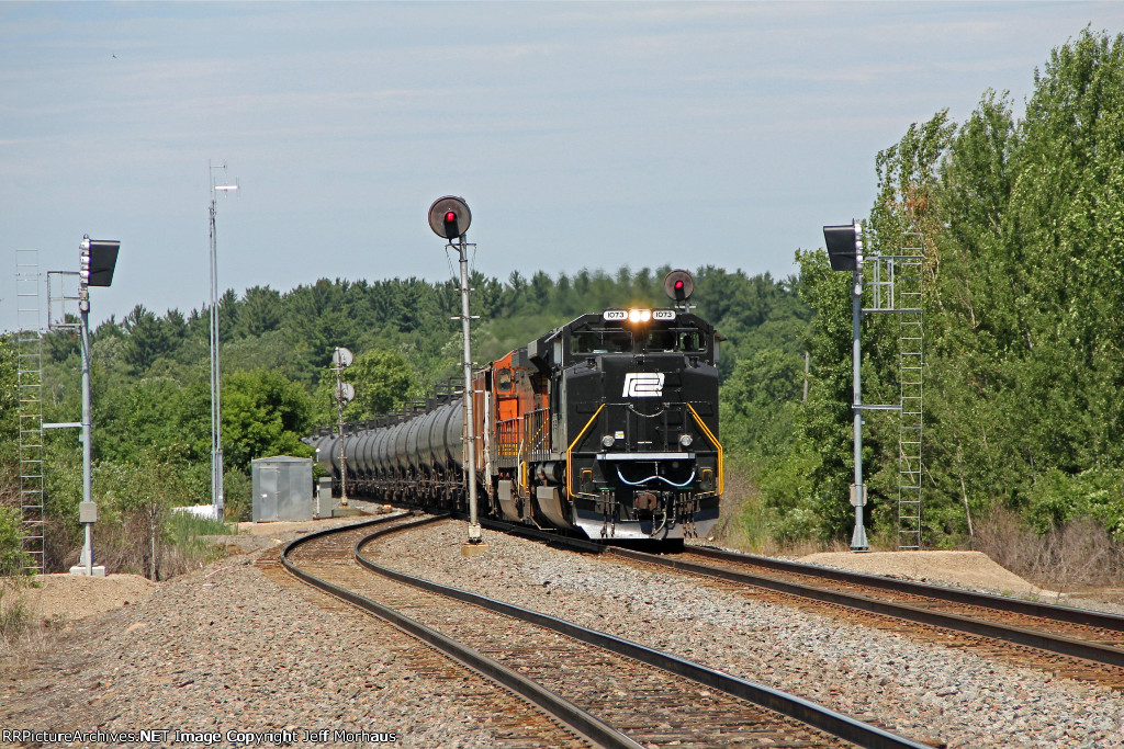 NS 1073